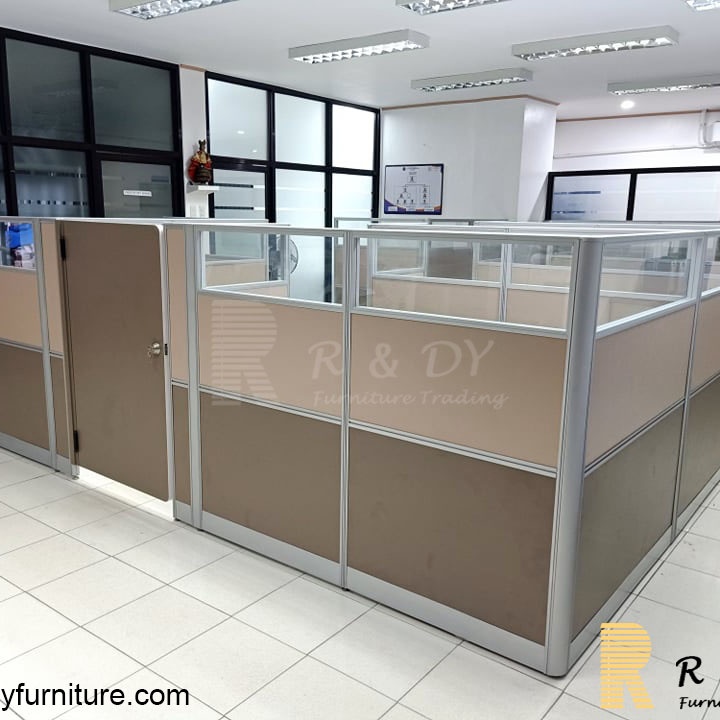 CUSTOMISED OFFICE PARTITION AND TABLE at 9000.00 from City of Pasig ...
