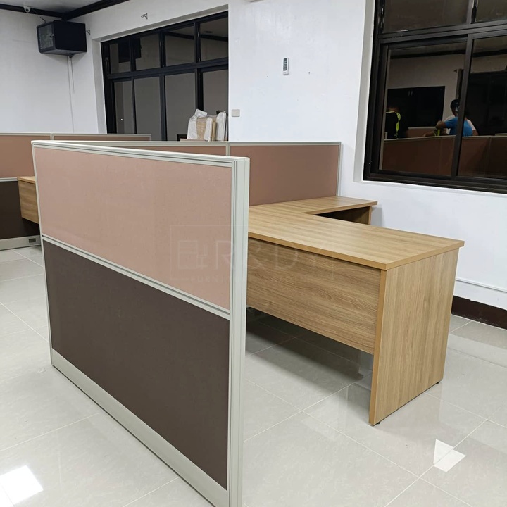 CUSTOMISED EXECUTIVE OFFICE TABLE/ WORKSTATION/ CUBICLE at 11000.00 ...