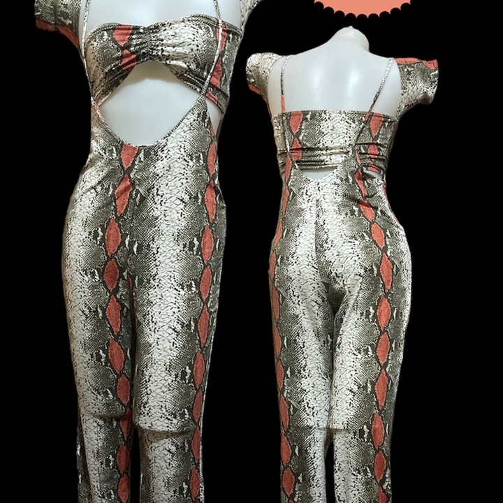 SNAKE OUTFIT at 650.00 from City of Manila. | LookingFour Buy & Sell Online