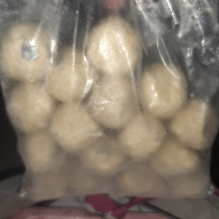 Yahlheens homemade Frozen empanada ham cheeze butchi cheeze ube ...