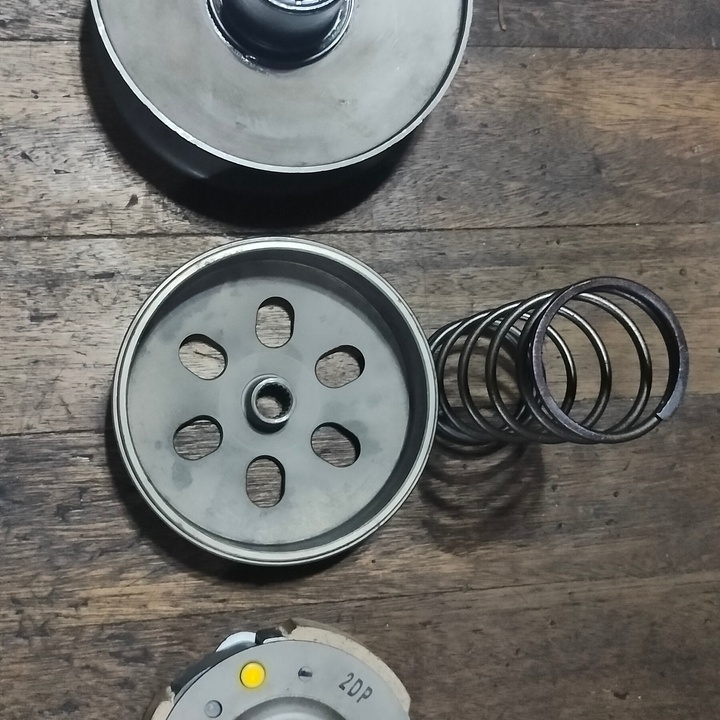 Torque drive , clutch lining, clutch bell with center spring all stock ...